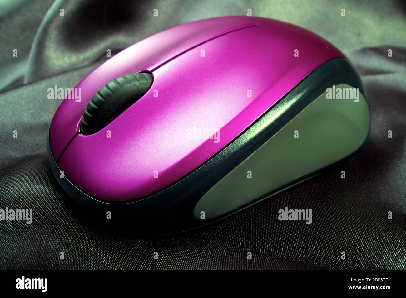 Computer mouse with notebook Stock Photo - Alamy
