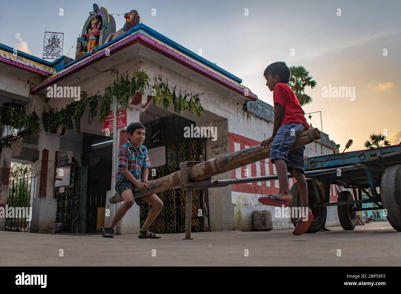 Pandi attam hi-res stock photography and images - Alamy