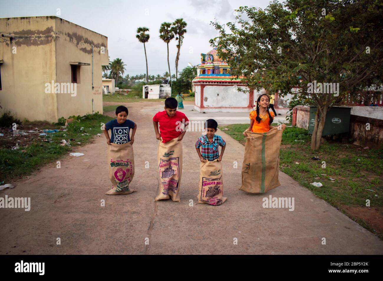 Pandi attam hi-res stock photography and images - Alamy