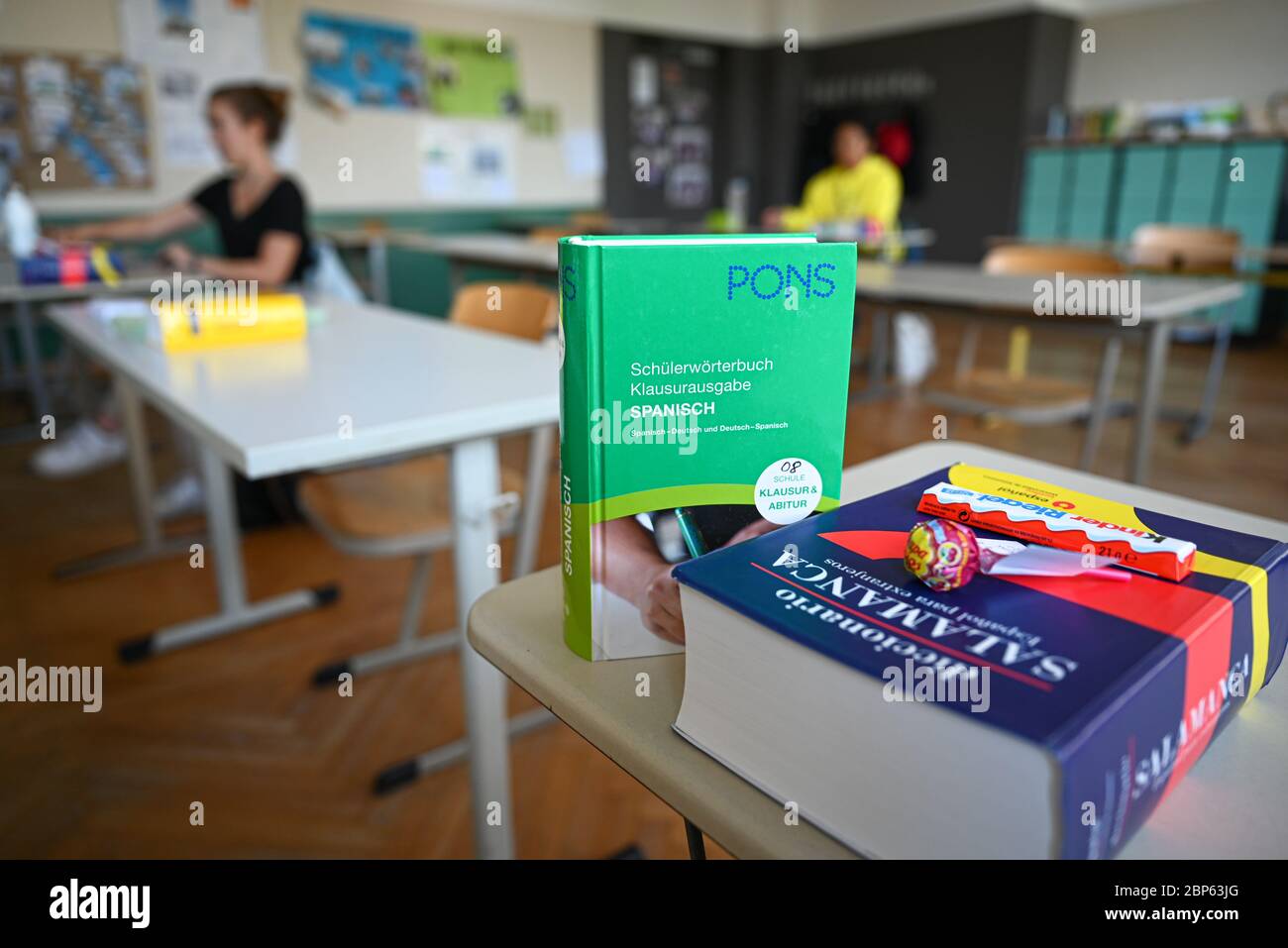 Ravensburg, Germany. 18th May, 2020. Two schoolgirls are looking at ...