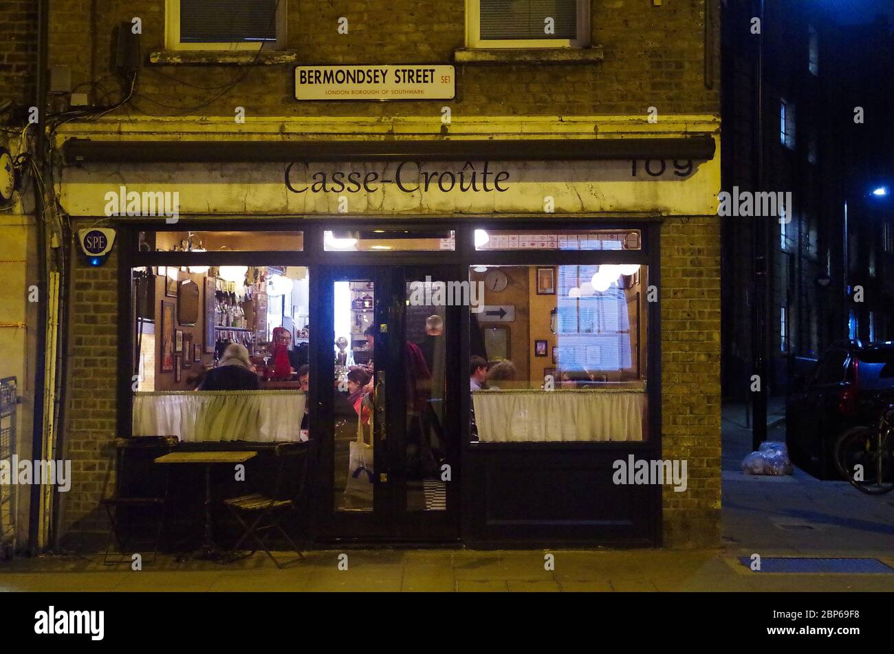 Small french restaurant in hi-res stock photography and images - Alamy