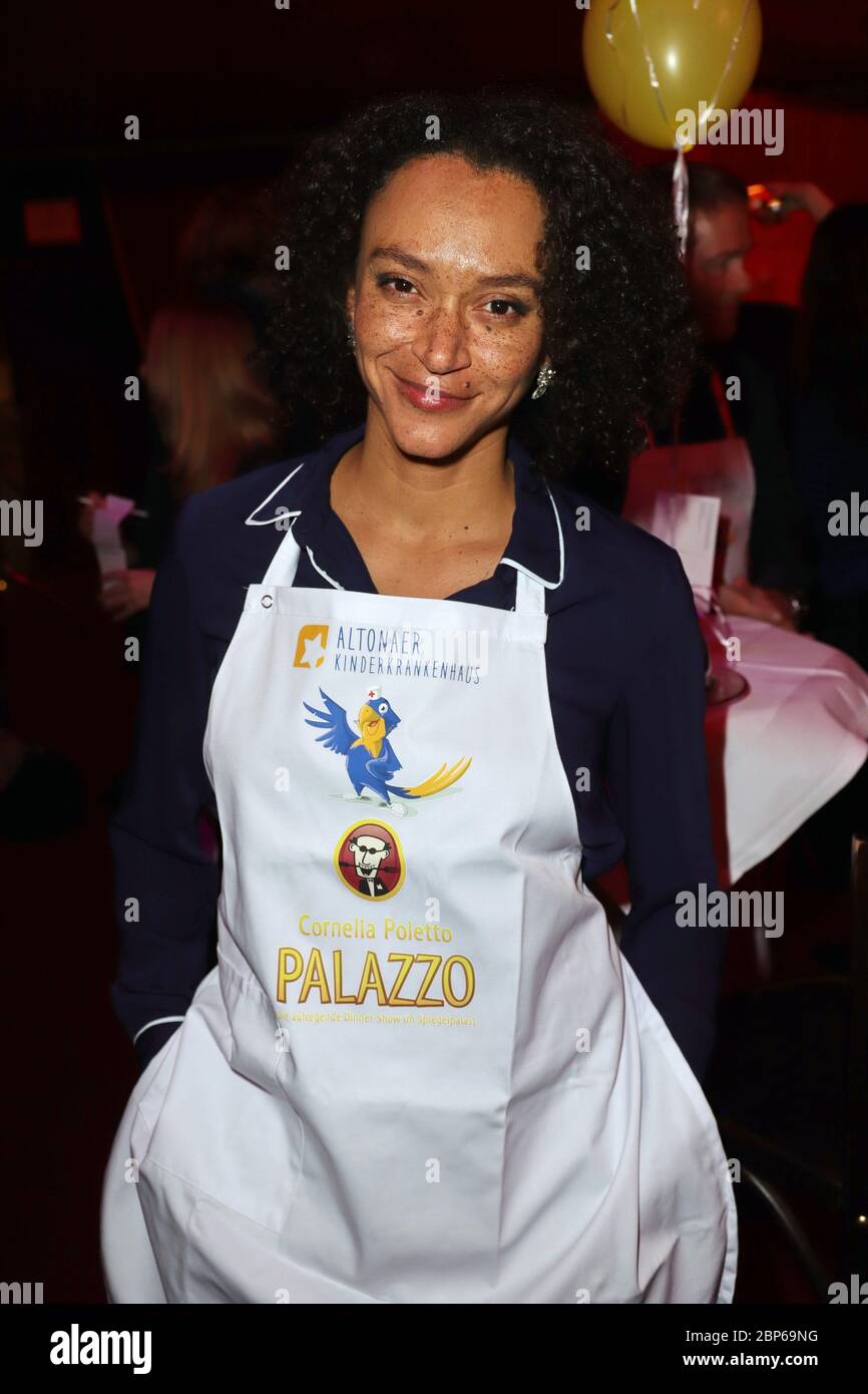 Sarah masuch hi-res stock photography and images - Alamy