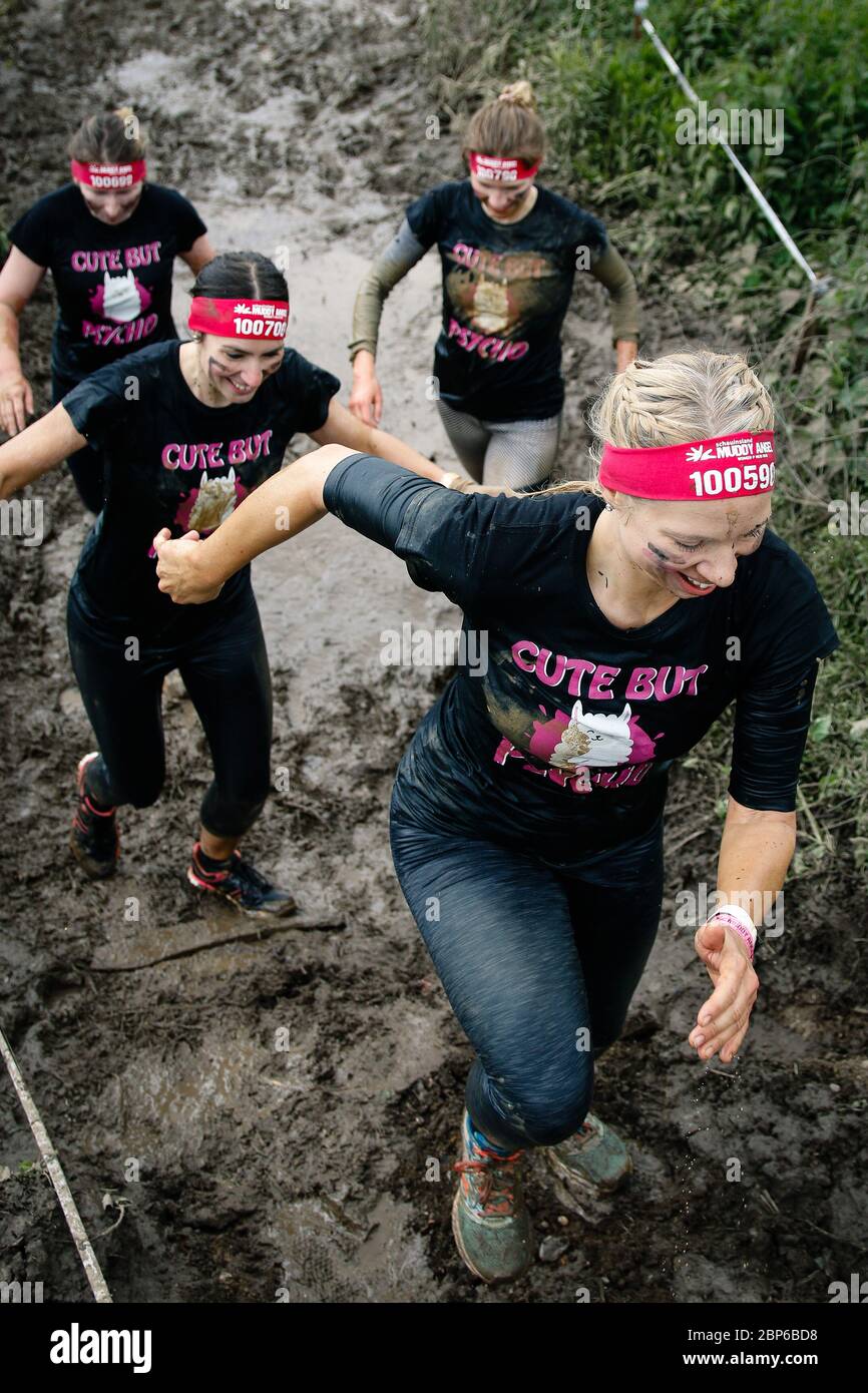 Muddy Angel Woman Run 2019 Stock Photo - Alamy