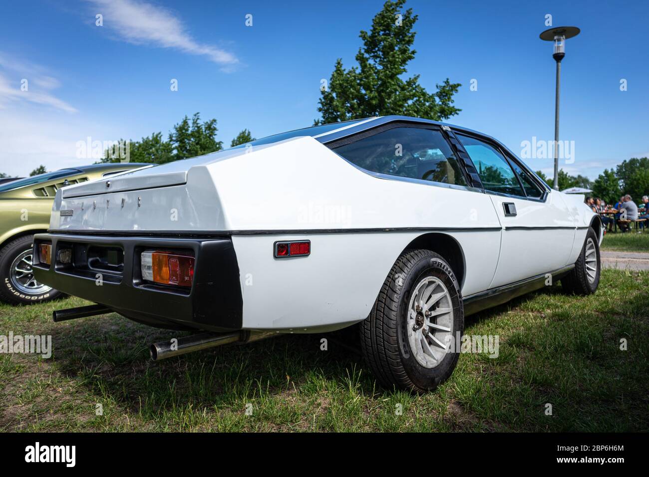 PAAREN IM GLIEN, GERMANY - JUNE 08, 2019: Sports car Lotus Eclat, 1977. Rear view. Die Oldtimer ...
