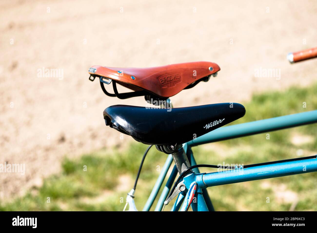 Classic bicycles hi-res stock photography and images - Alamy