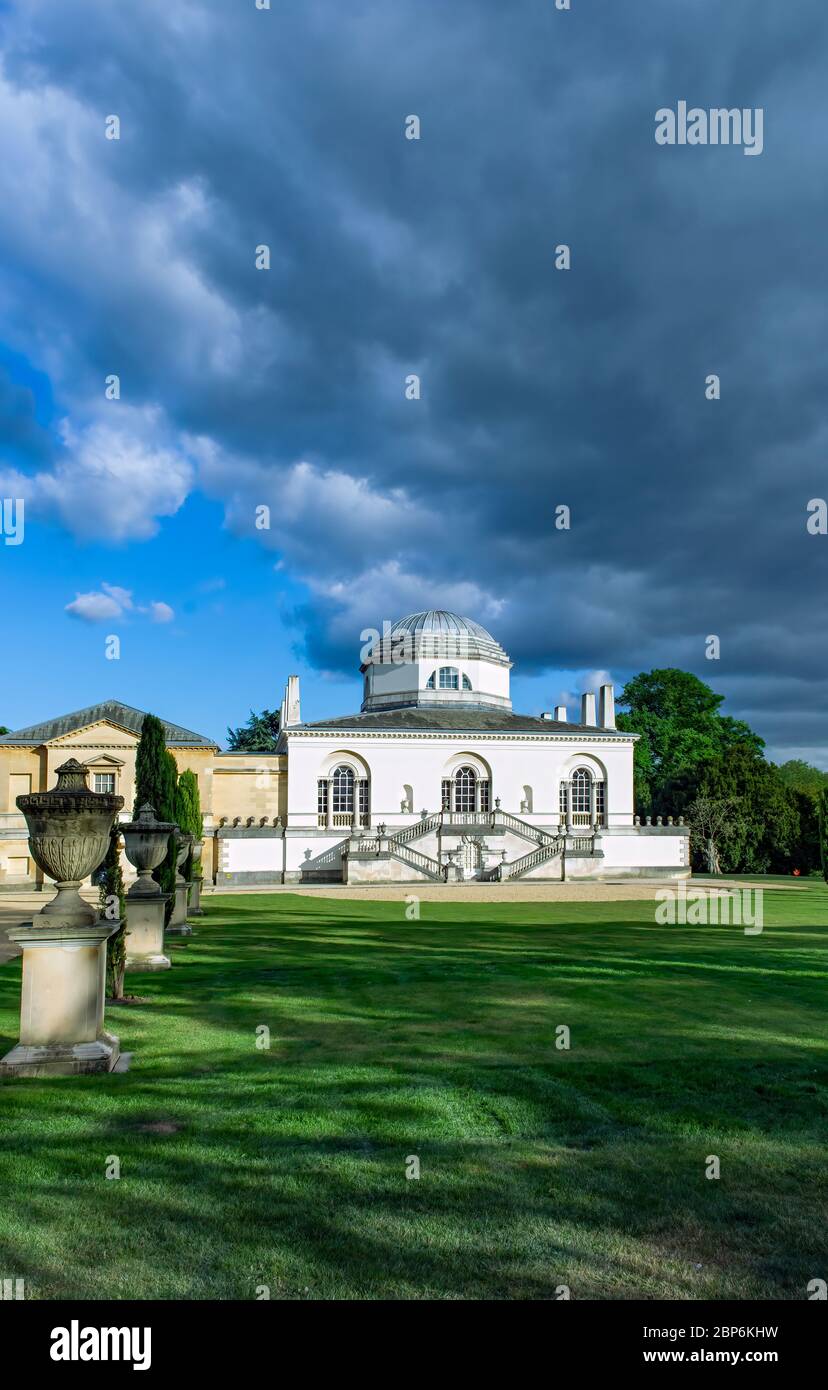 Chiswick house west london view hi-res stock photography and images - Alamy