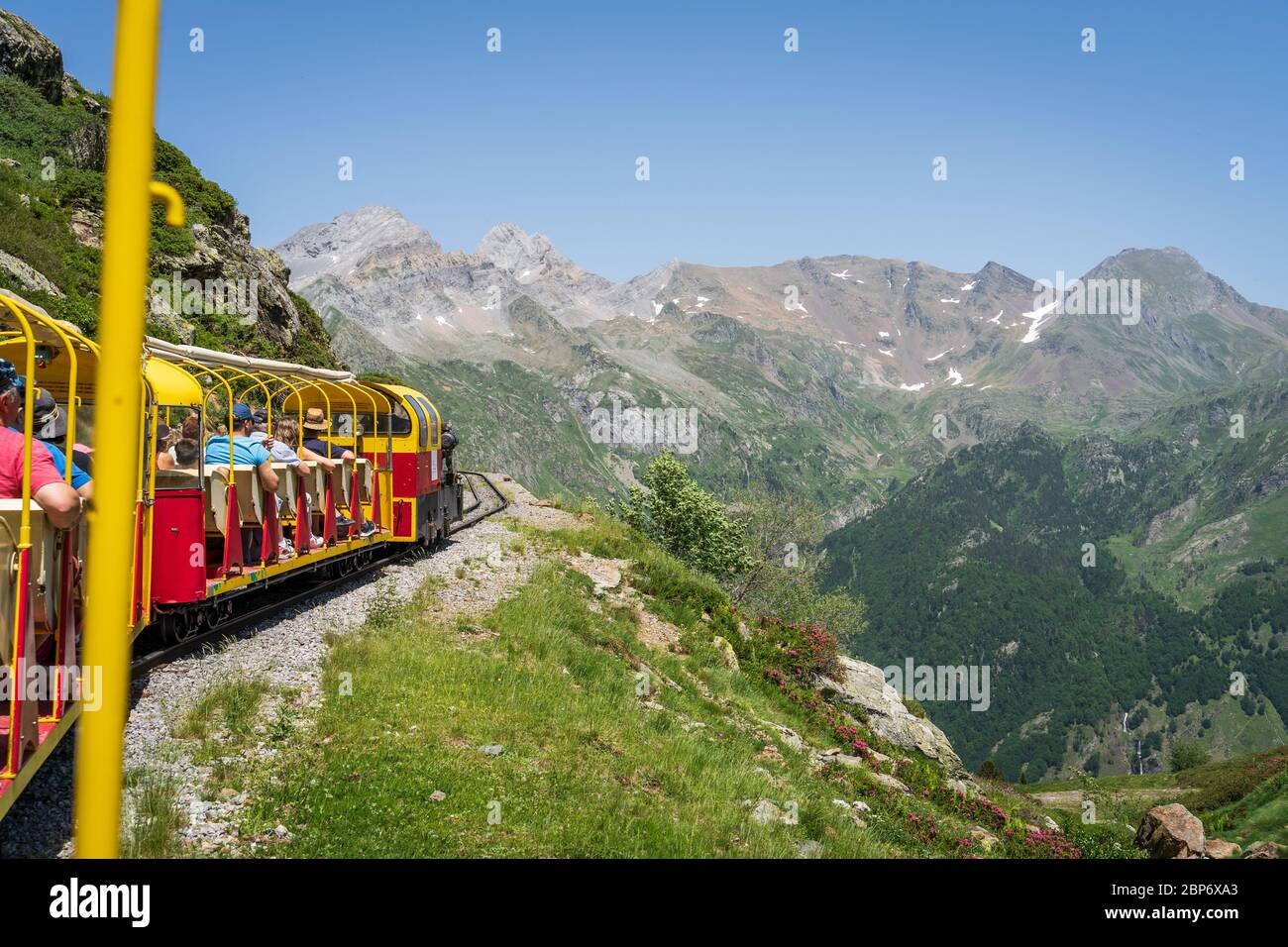 Pyrenees train hi-res stock photography and images - Alamy