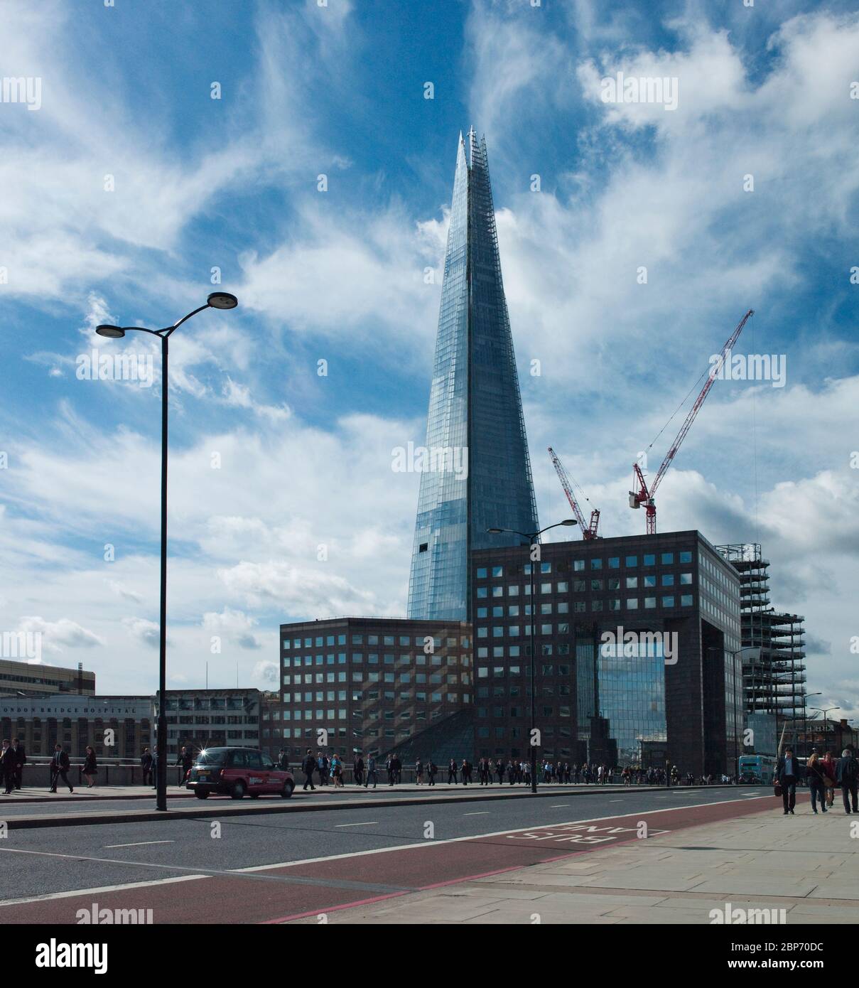 London bridge commuters 2012 hi-res stock photography and images - Alamy