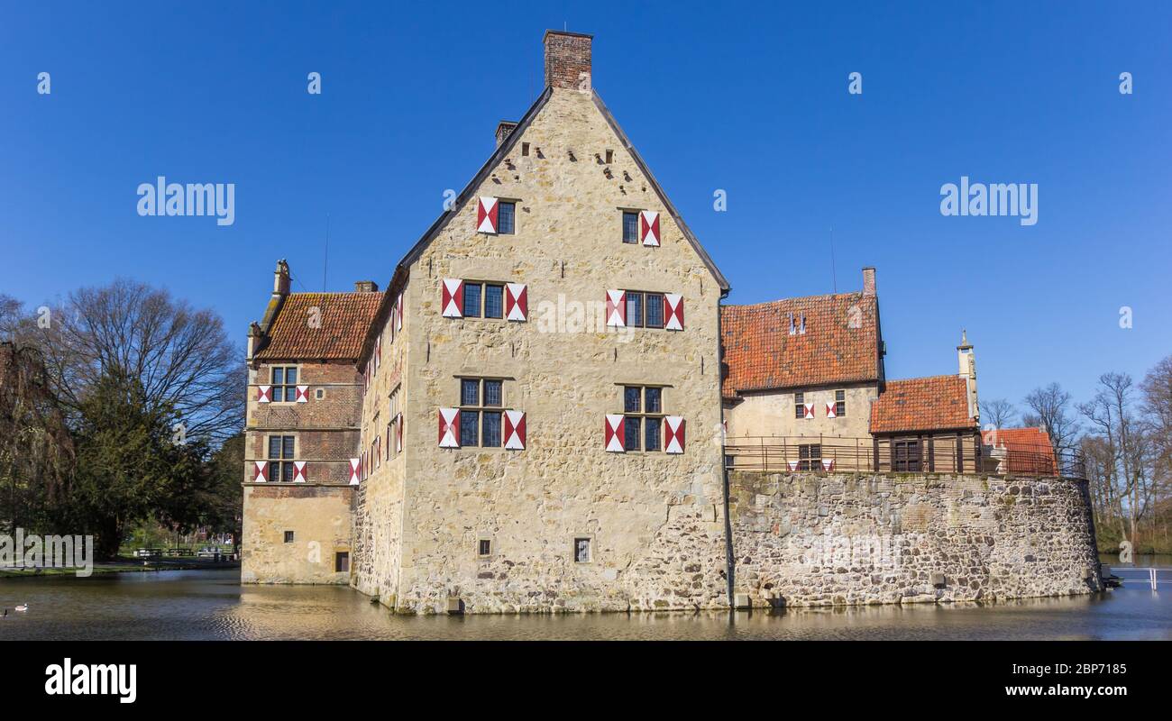 Water castle burg vischering germany hi-res stock photography and ...
