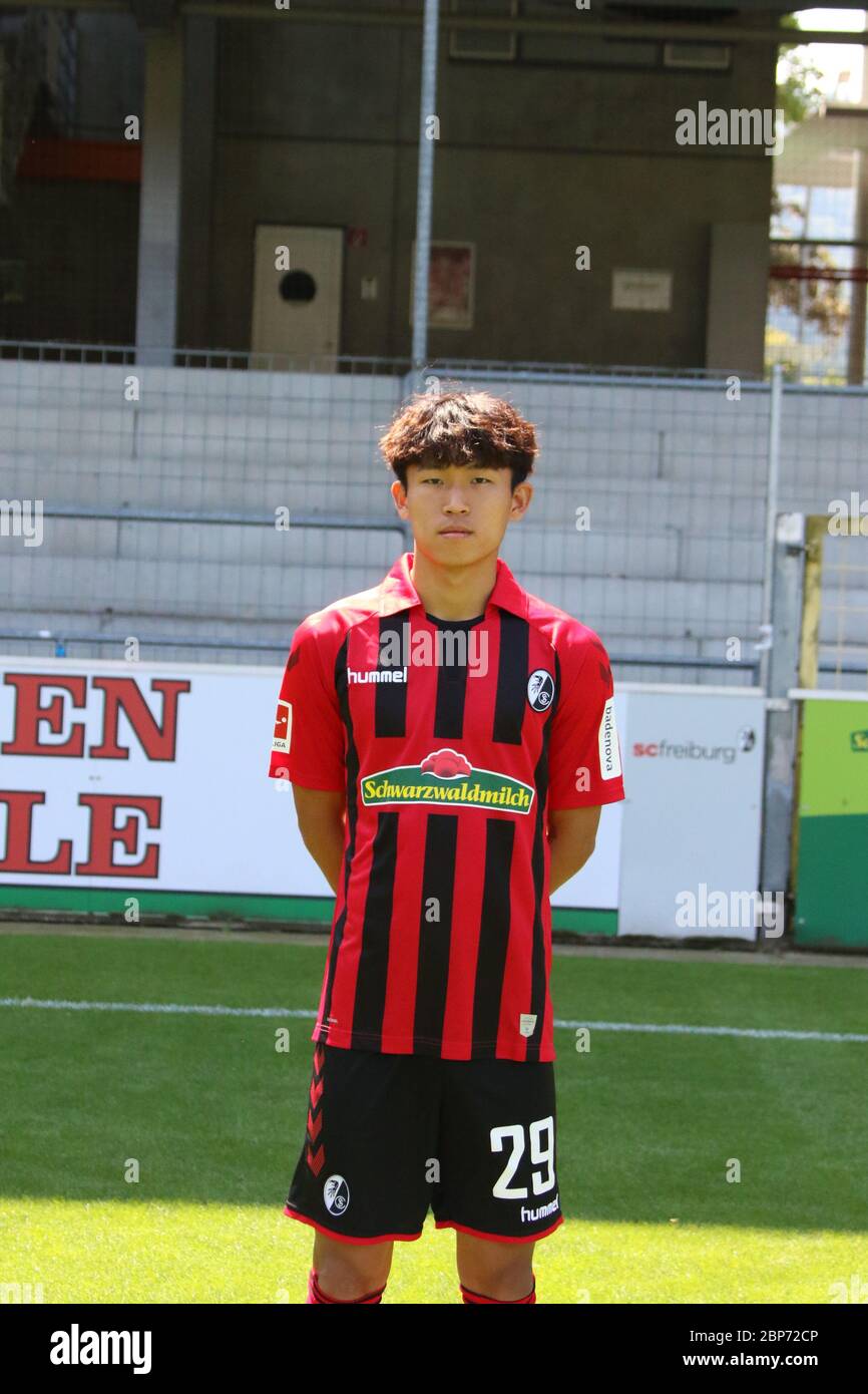 Team photo SC Freiburg season 2019/20 Stock Photo - Alamy