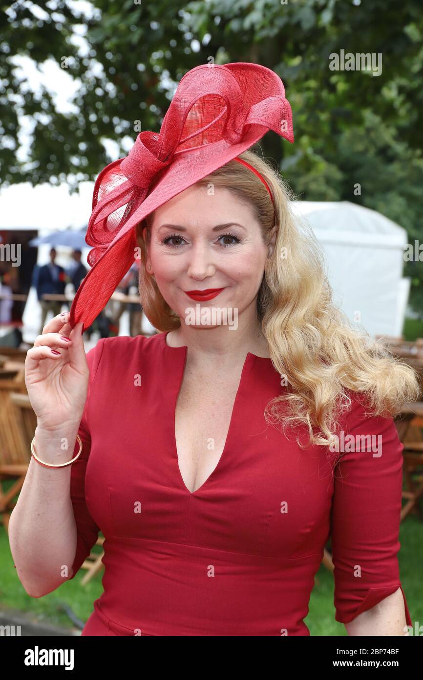 Sandra Quadflieg, Ascot Renntag auf der Neuen Bult, Hannover, 18.08. ...