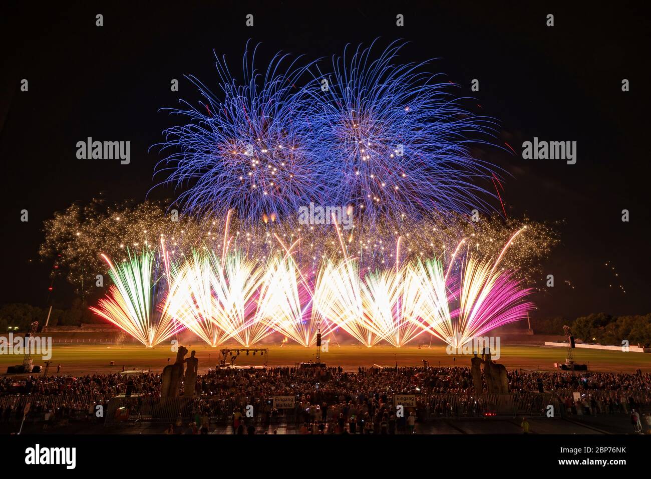 Nien High Resolution Stock Photography and Images - Alamy