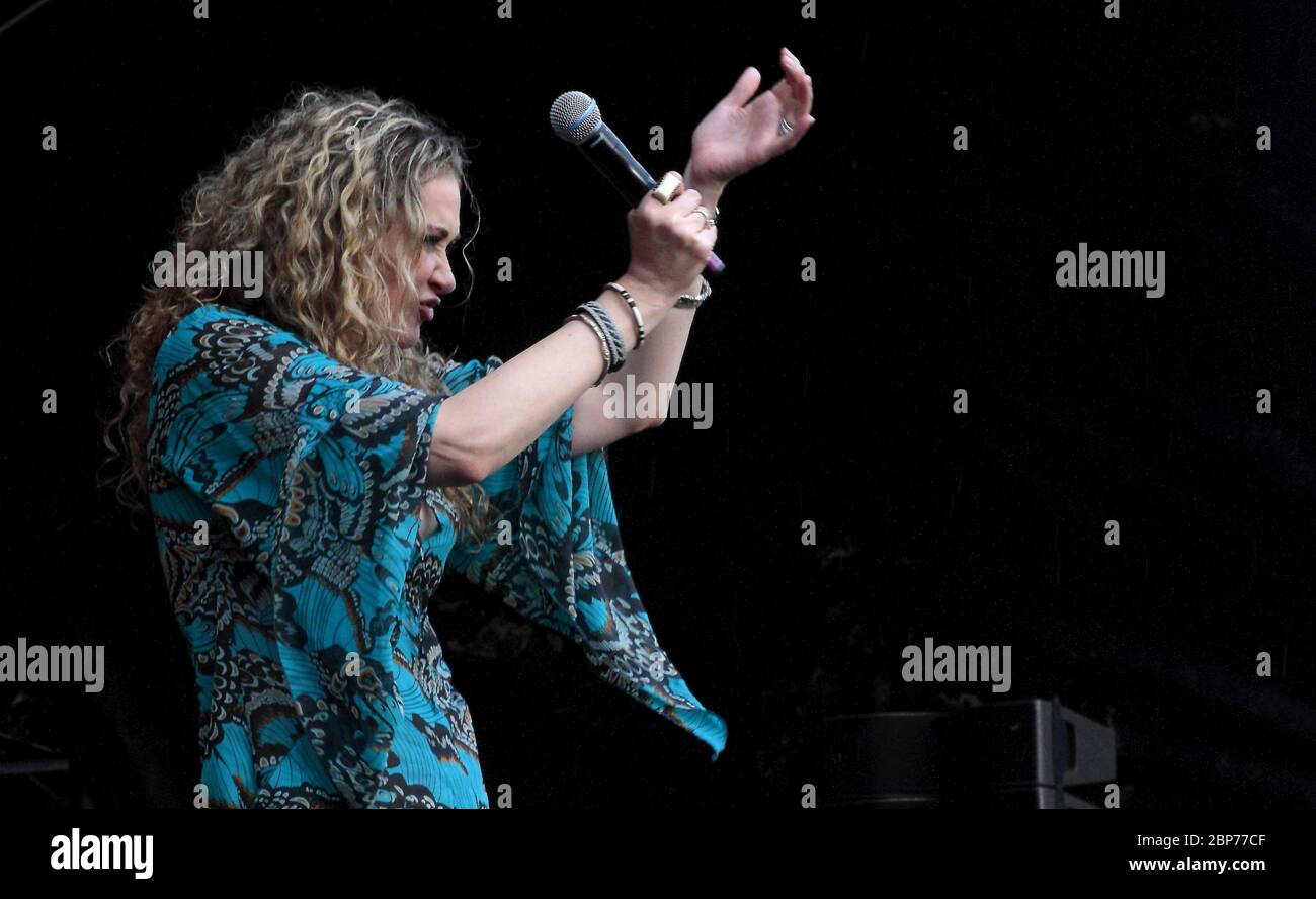 Dana international singer hi-res stock photography and images - Alamy