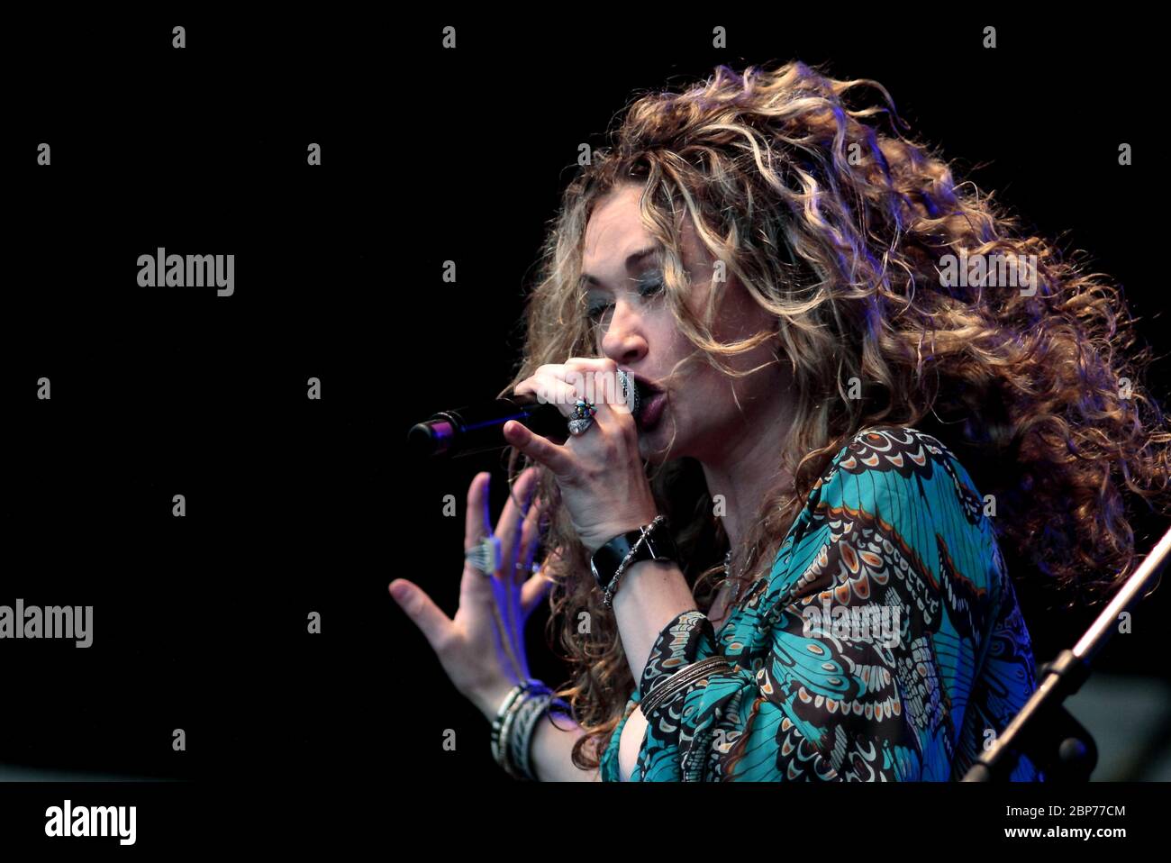 Burg Herzberg Festival 2012 - Dana Fuchs Stock Photo - Alamy