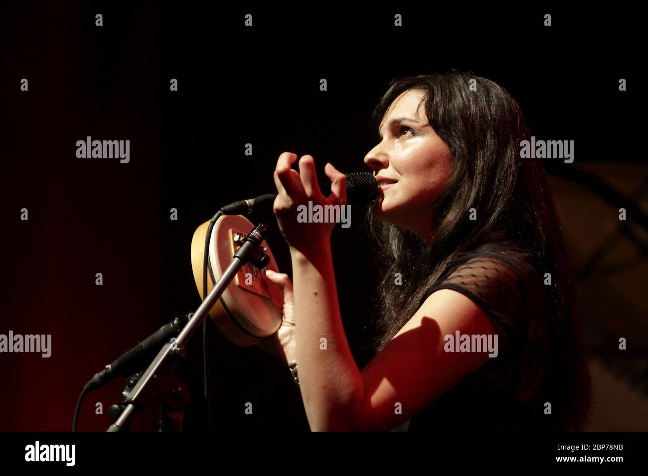 Simin tander hi-res stock photography and images - Alamy