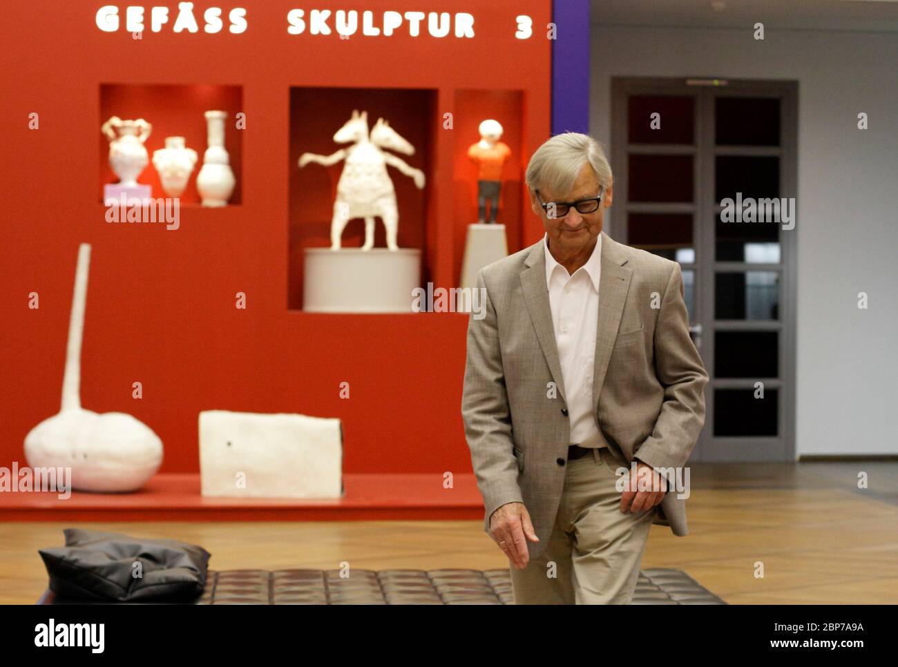 GRASSI Museum of Applied Arts Leipzig - Flat steel furniture by Rudolf ...