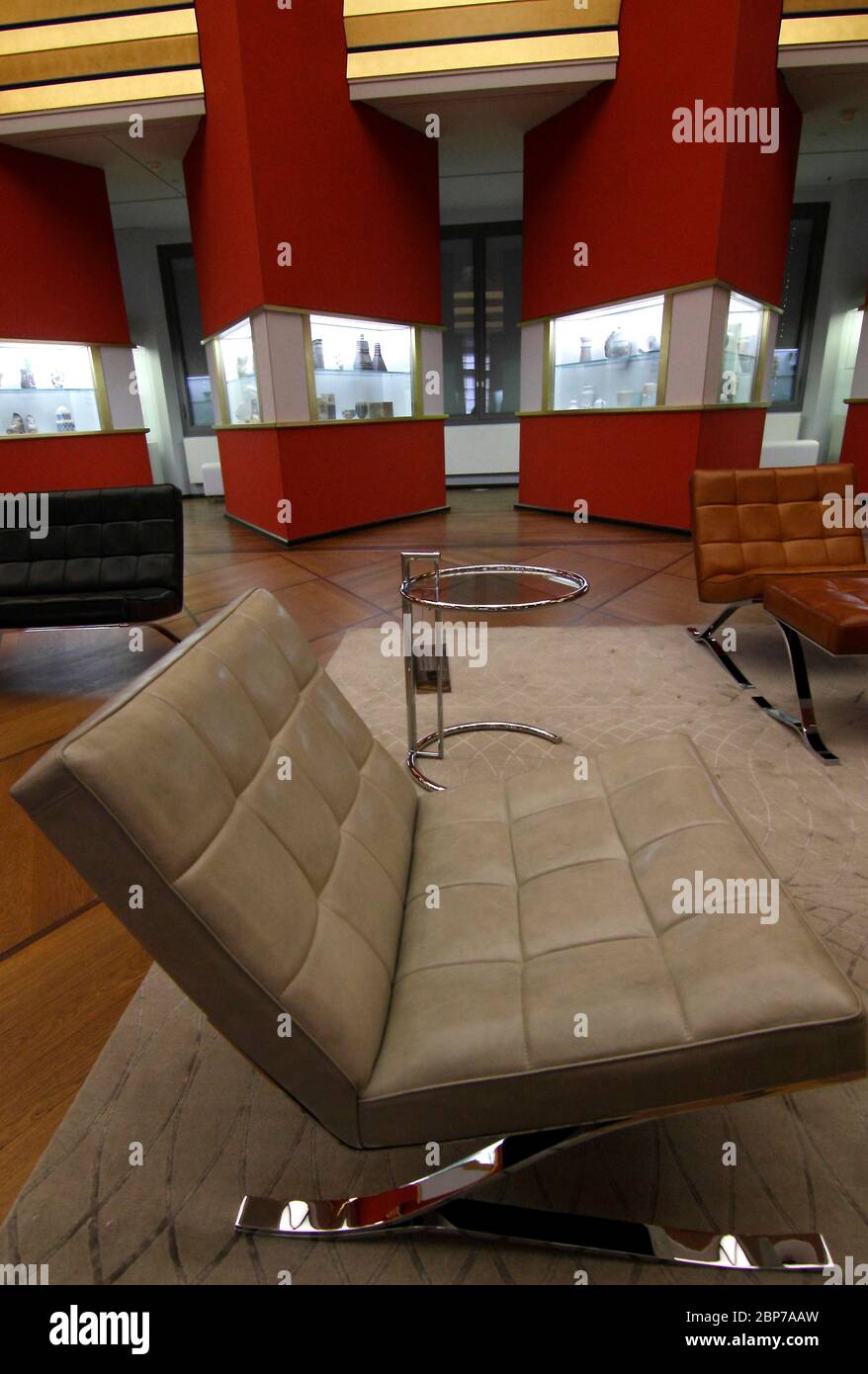 GRASSI Museum of Applied Arts Leipzig - Flat steel furniture by Rudolf ...