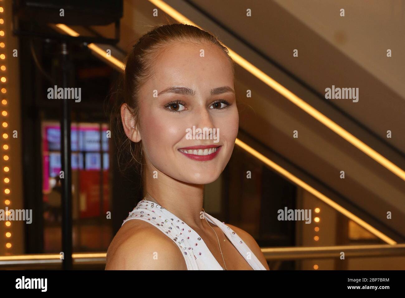 Movement hi-res stock photography and images - Alamy