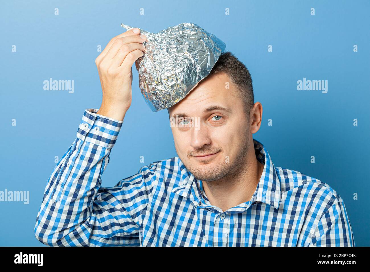 Mind reading helmet hi-res stock photography and images - Alamy