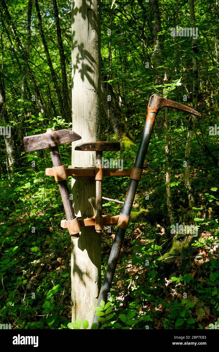 Stone cutters hi-res stock photography and images - Alamy