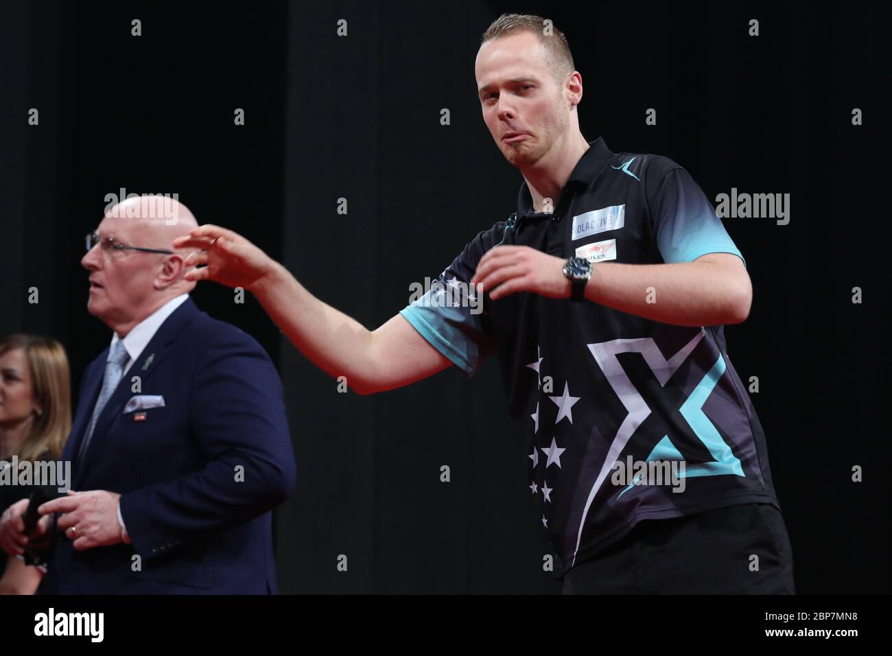 Paul Hinks - Flawless,Max Hopp - The Maximiser,World Darts Gala ...