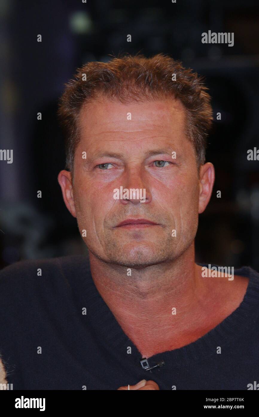 Til hi-res stock photography and images - Alamy