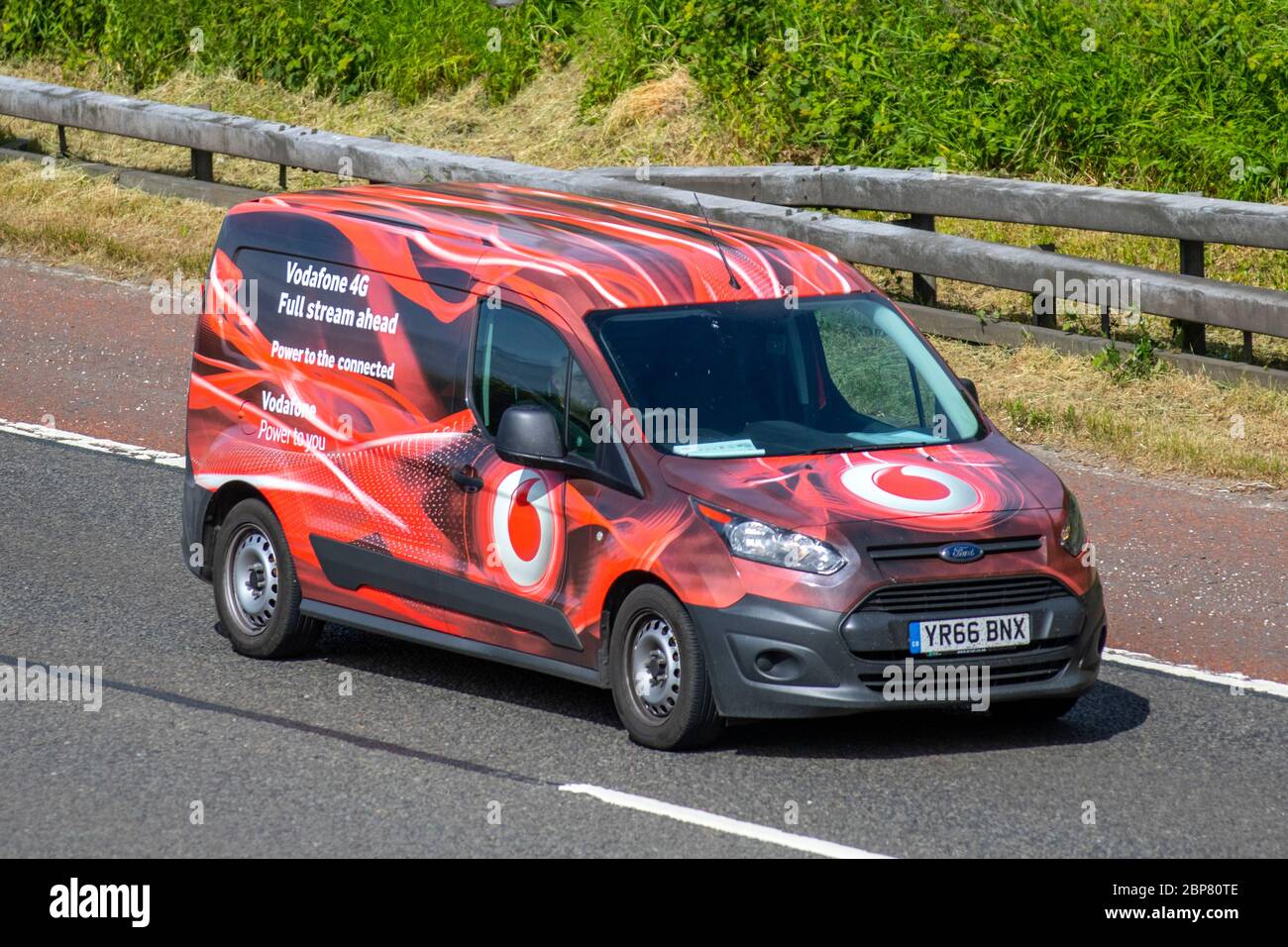 Vodaphone logo hi-res stock photography and images - Alamy