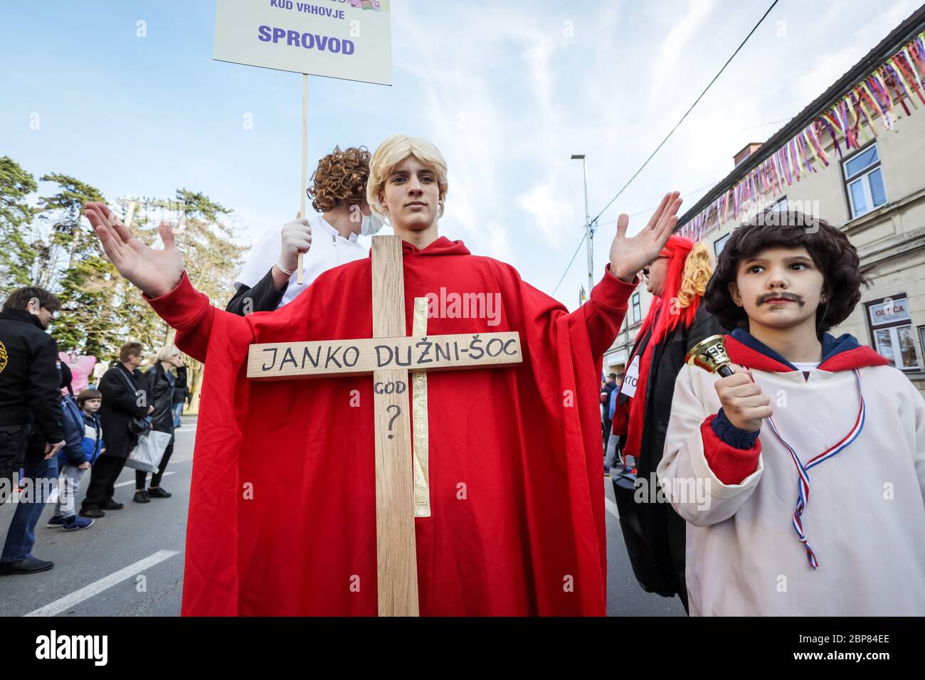 Cross dres hi-res stock photography and images - Alamy