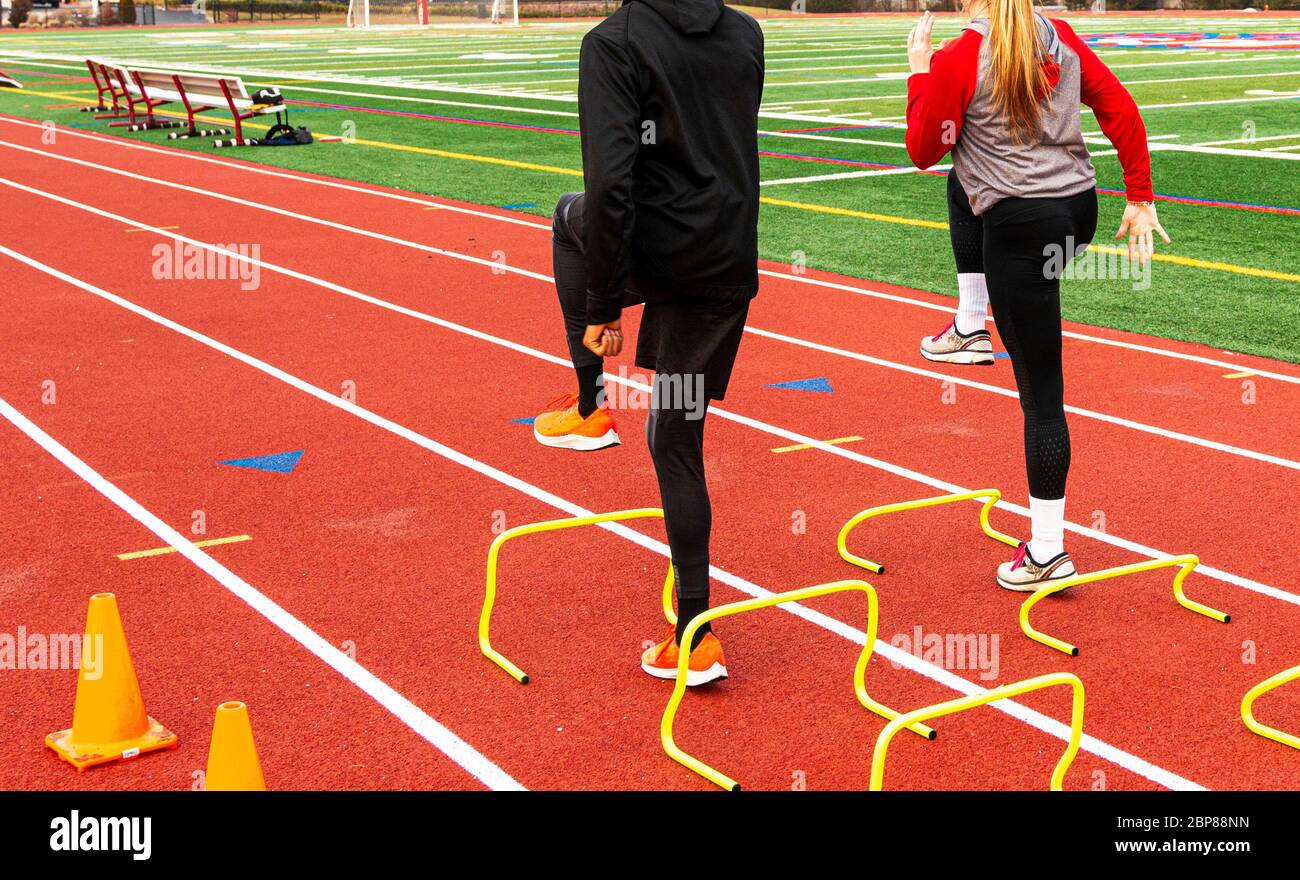 Female sprinters hi-res stock photography and images - Alamy