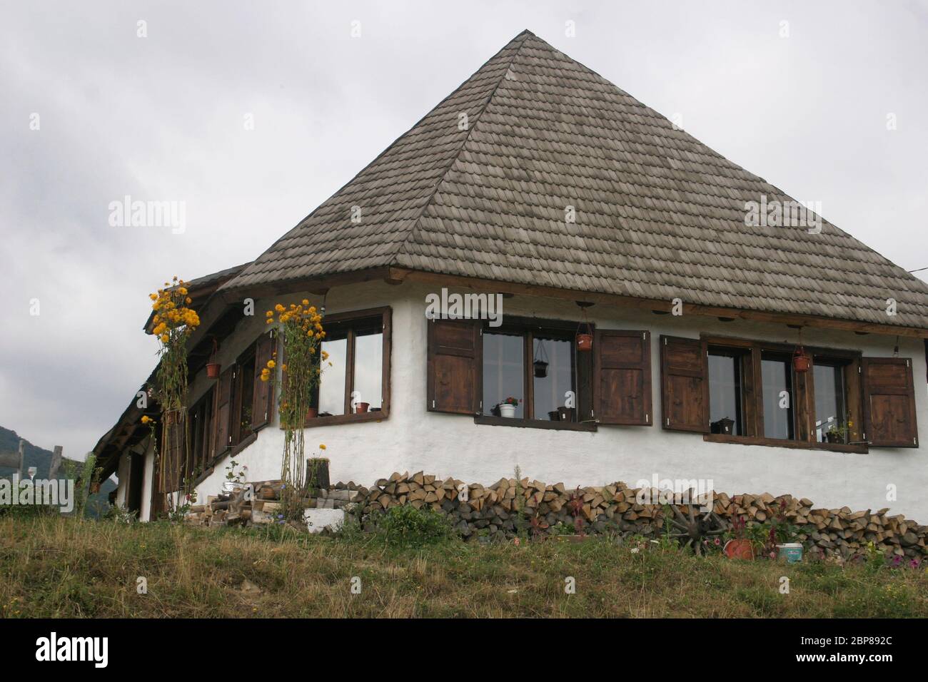Old wooden traditional romanian house hi-res stock photography and ...