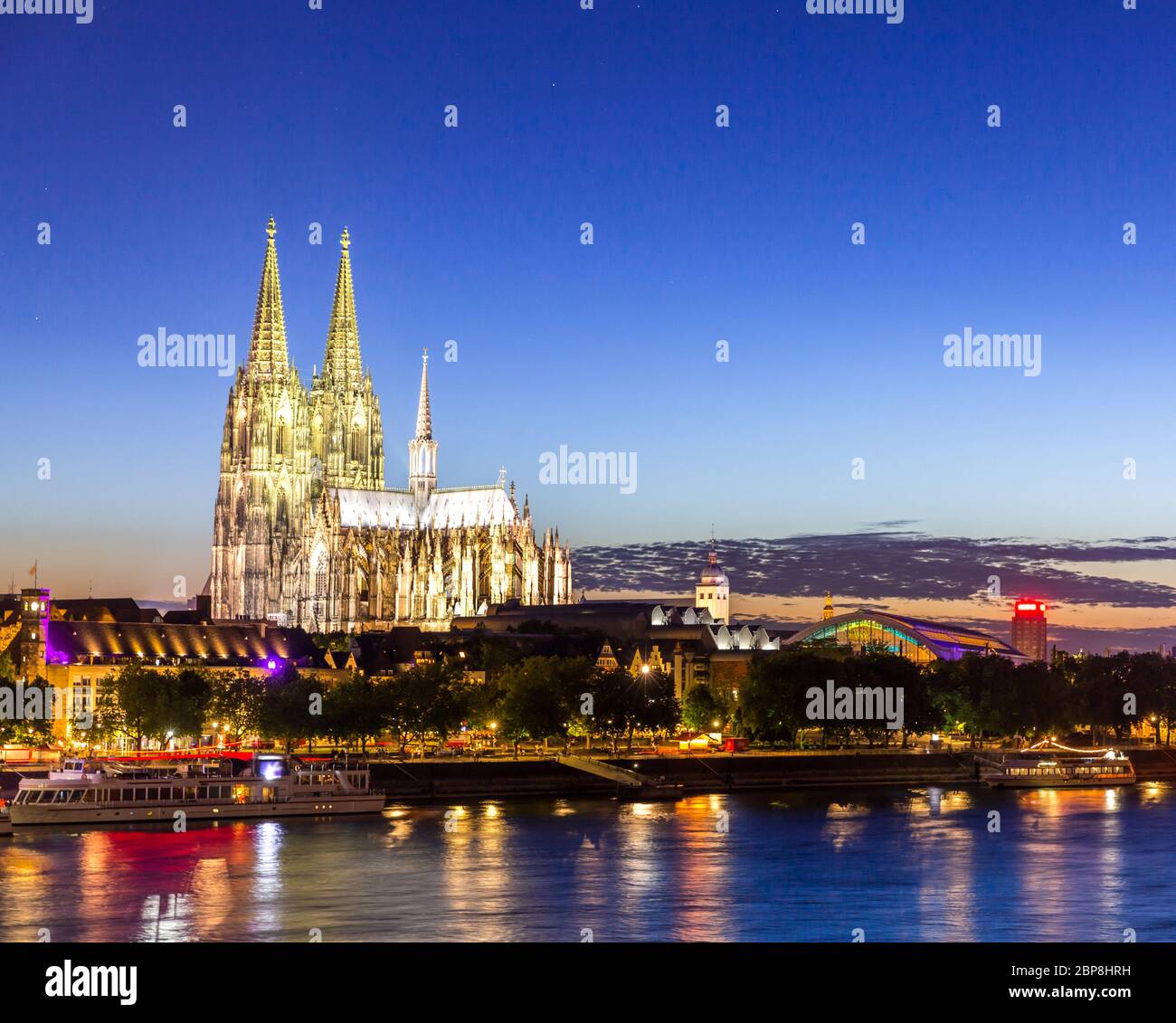 Cologne cathedral along river hi-res stock photography and images - Alamy