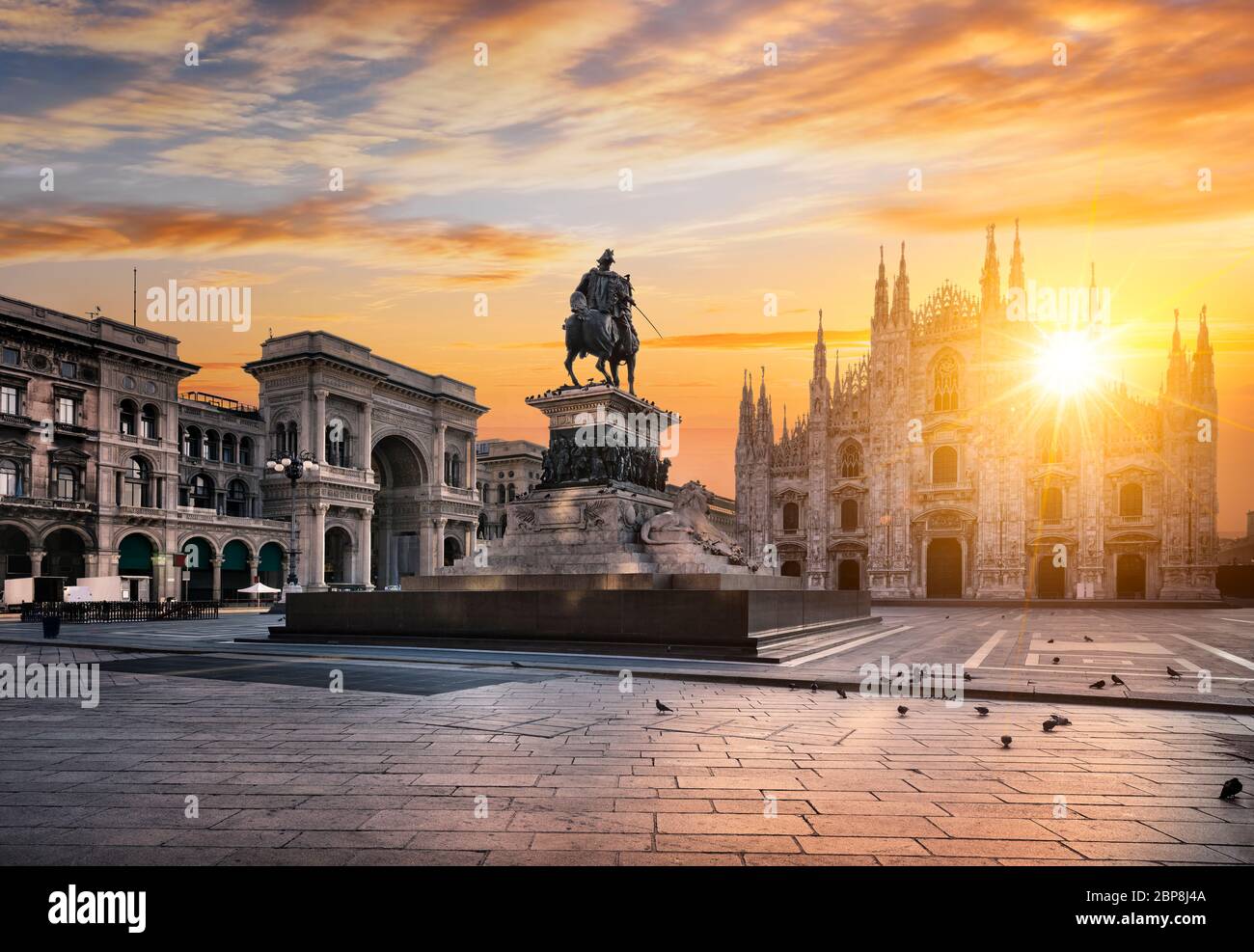 Duomo at sunrise hi-res stock photography and images - Alamy
