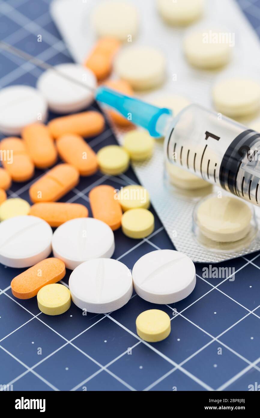 Grid mat hi-res stock photography and images - Alamy