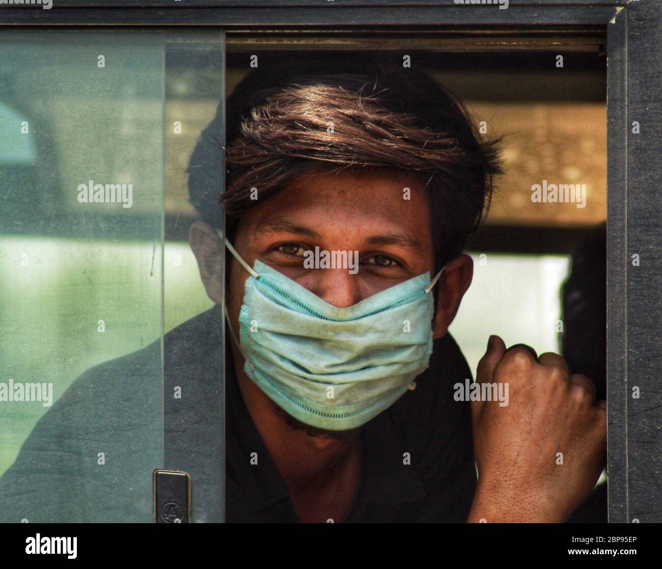 Migrant workers and some stranded students boarded a bus from Delhi to ...