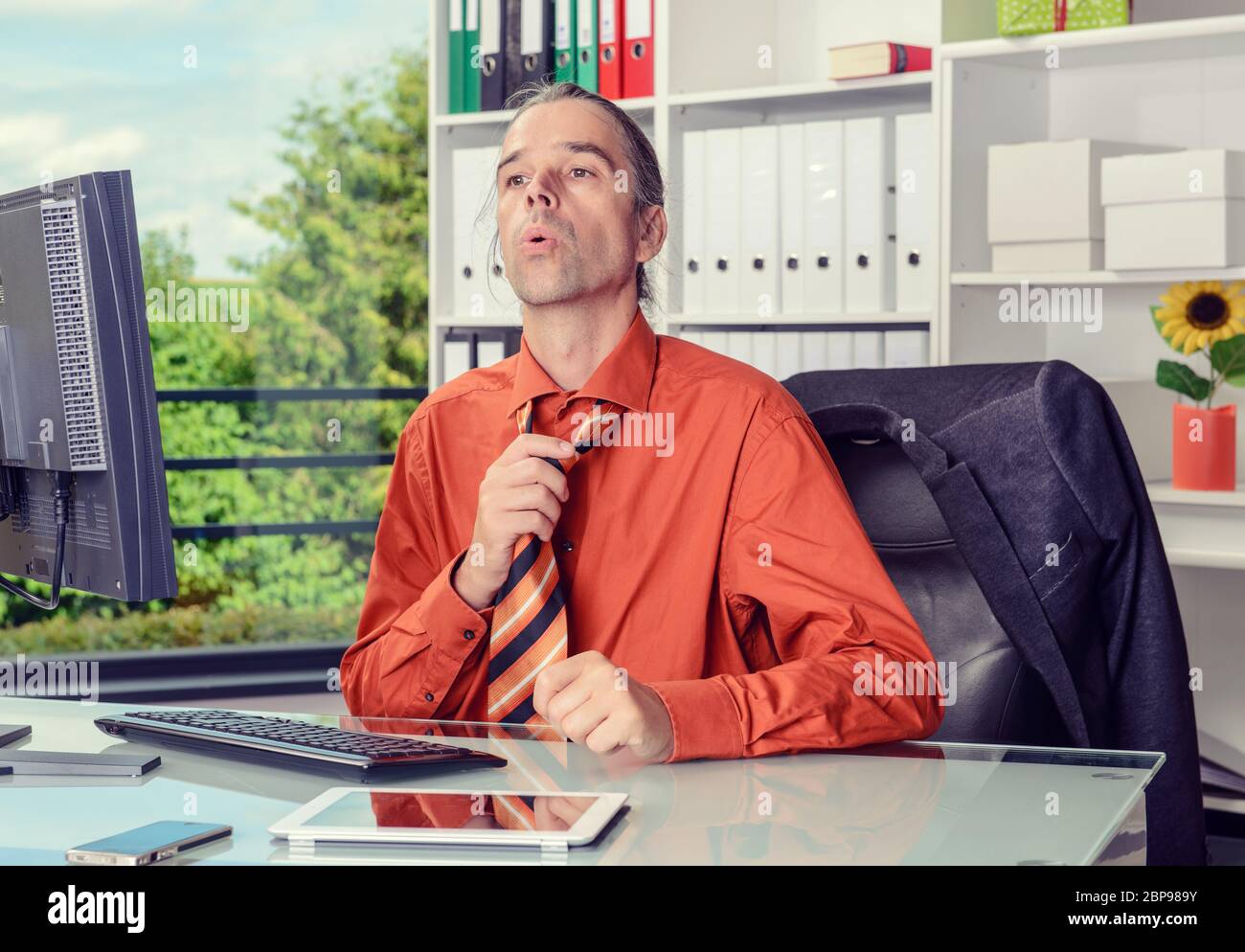 Man sweating in office hi-res stock photography and images - Alamy