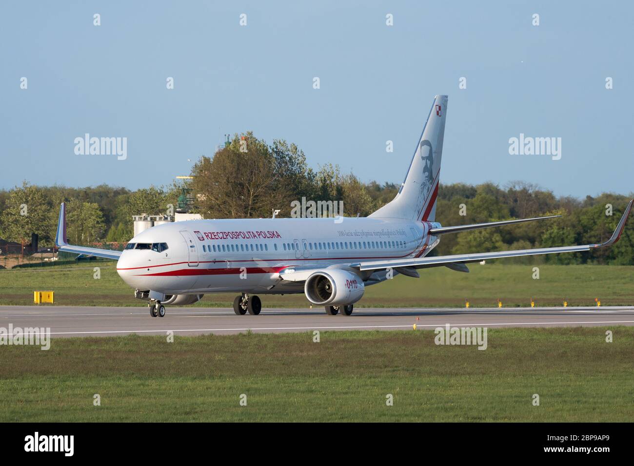 Polish government aircraft hi-res stock photography and images - Alamy