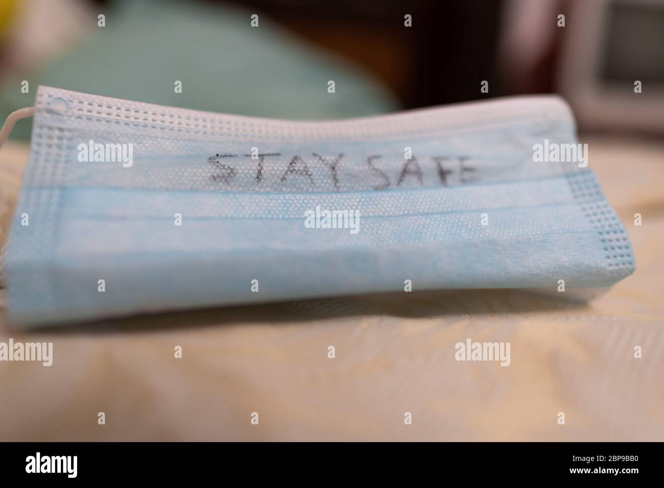 Face mask with a personal handwritten message 'stay safe' | virus ...