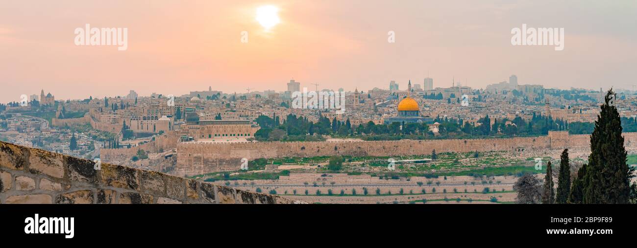 Panoramic view of Jerusalem old city and the Temple Mount during a ...