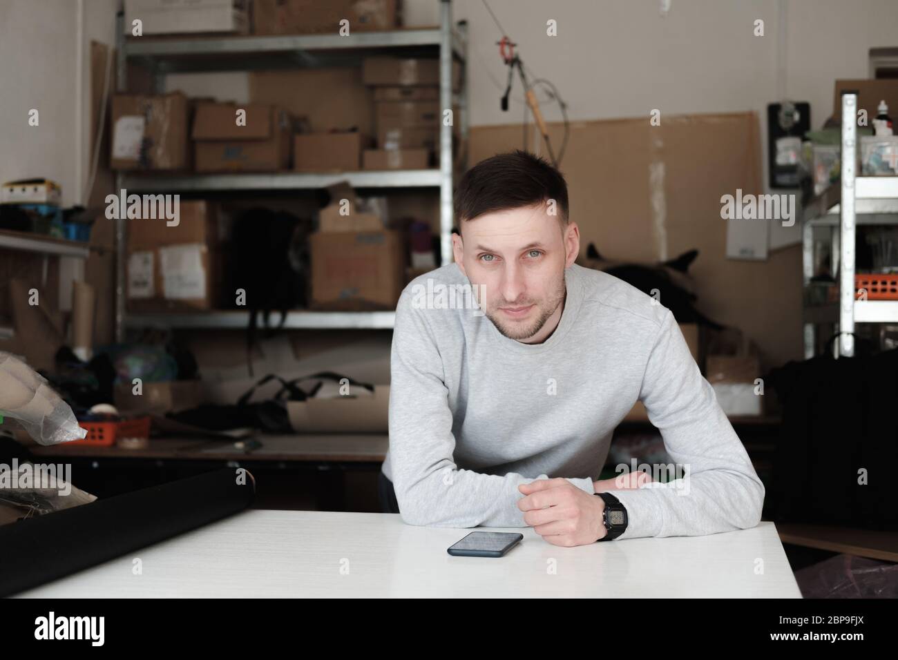 Engineer portrait serious hi-res stock photography and images - Alamy