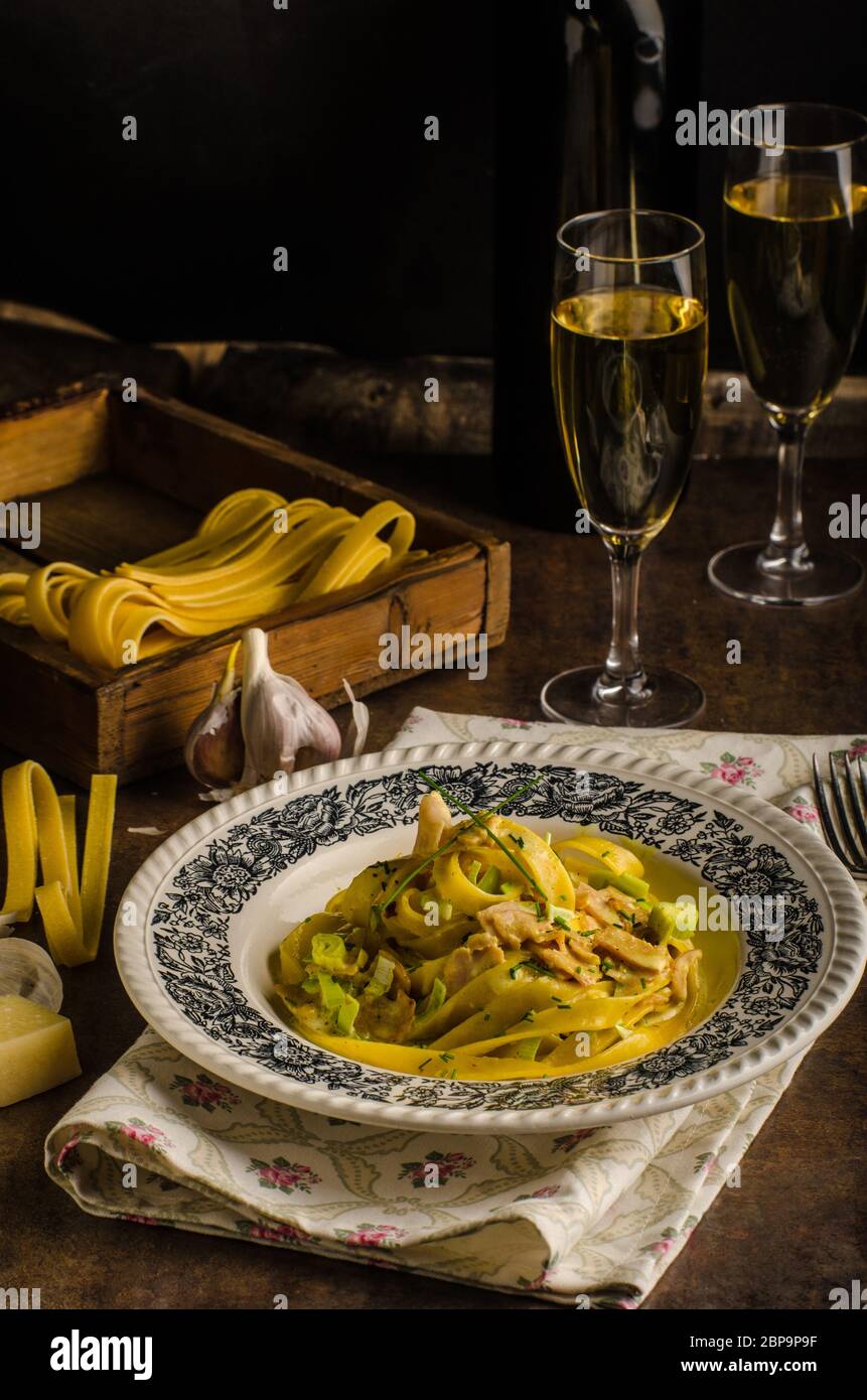 Tagliatelle with chicken curry, champagne and homemade pasta for best ...