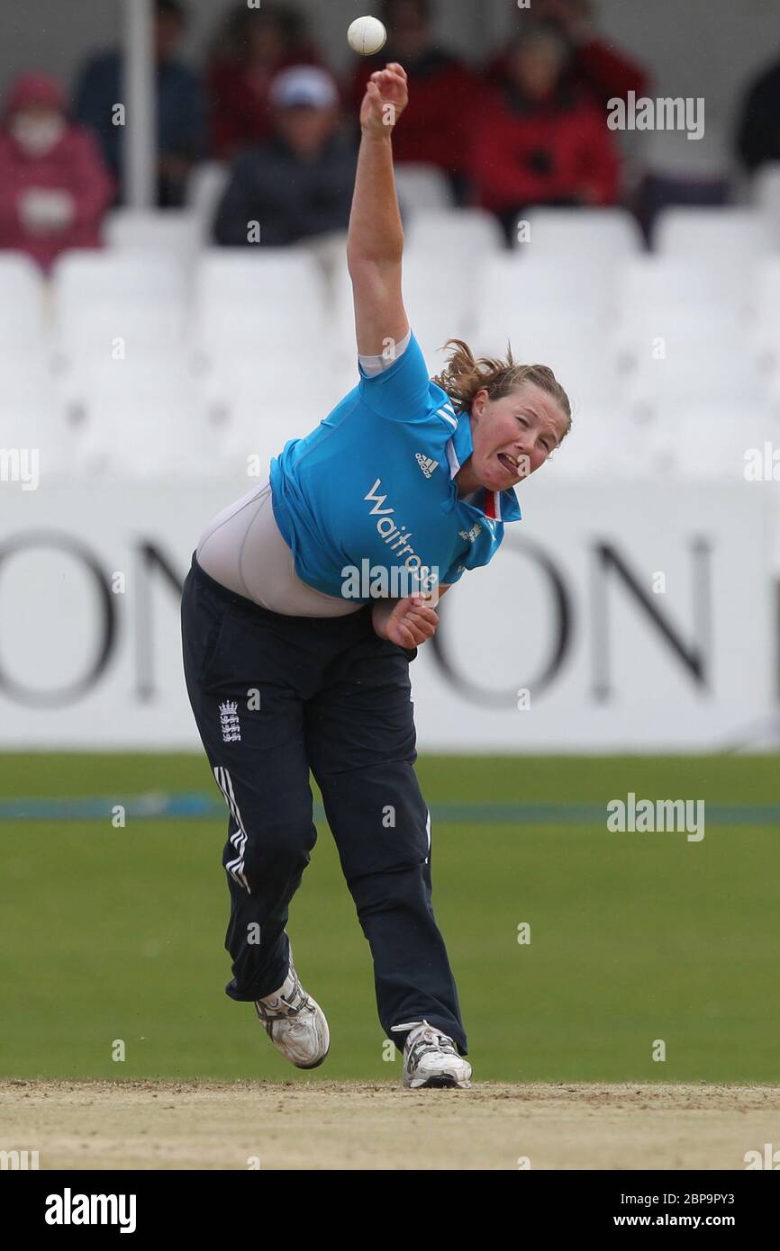 SCARBOROUGH, ENGLAND - Anya Shrubsole of England bowling during the ...