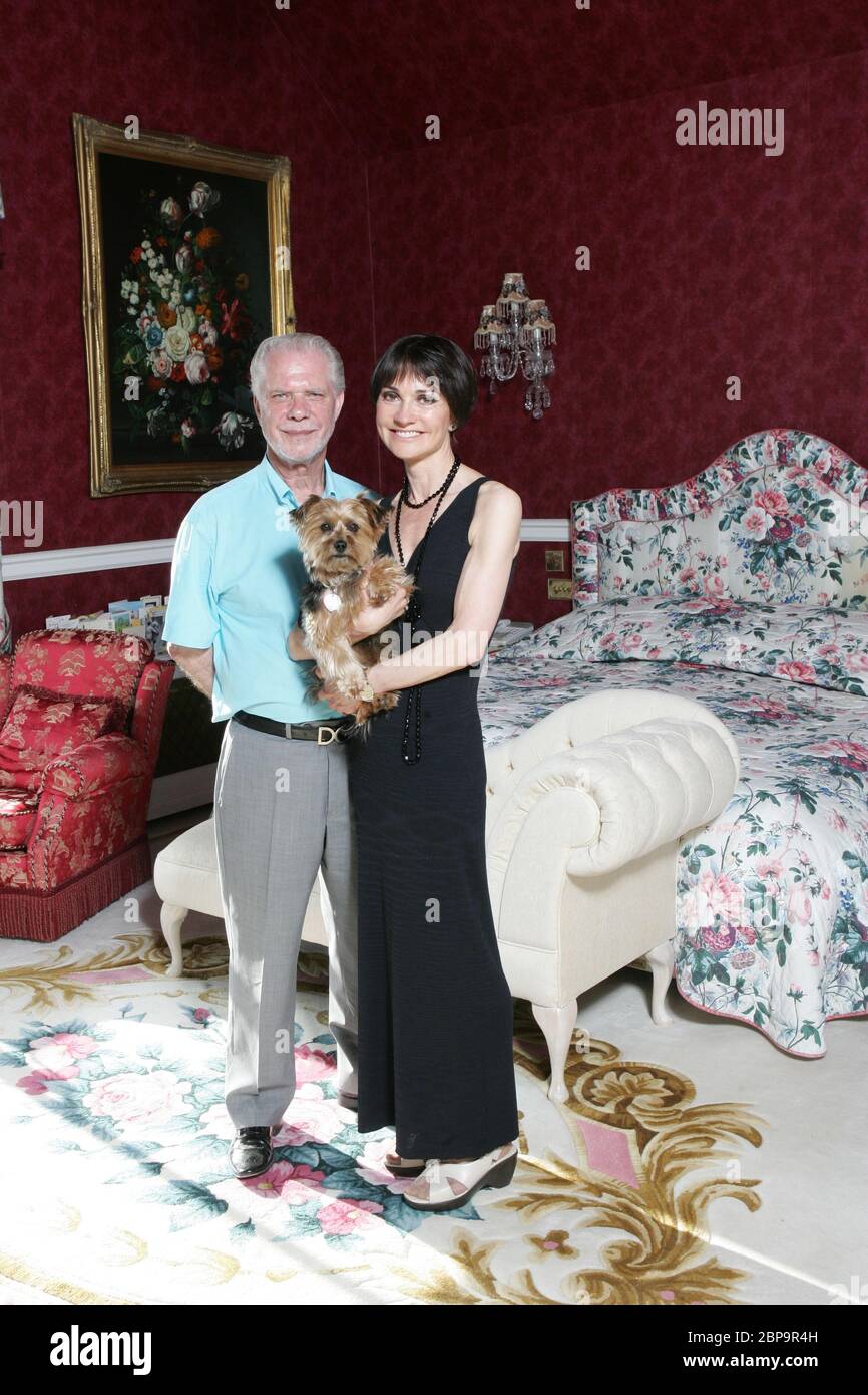 David gold businessman hi-res stock photography and images - Alamy