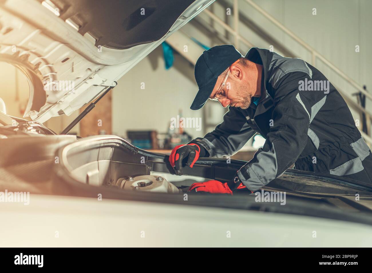 Checking components hi-res stock photography and images - Alamy