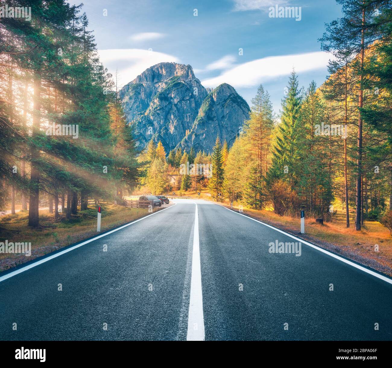 Summer, spring, country road hi-res stock photography and images - Alamy