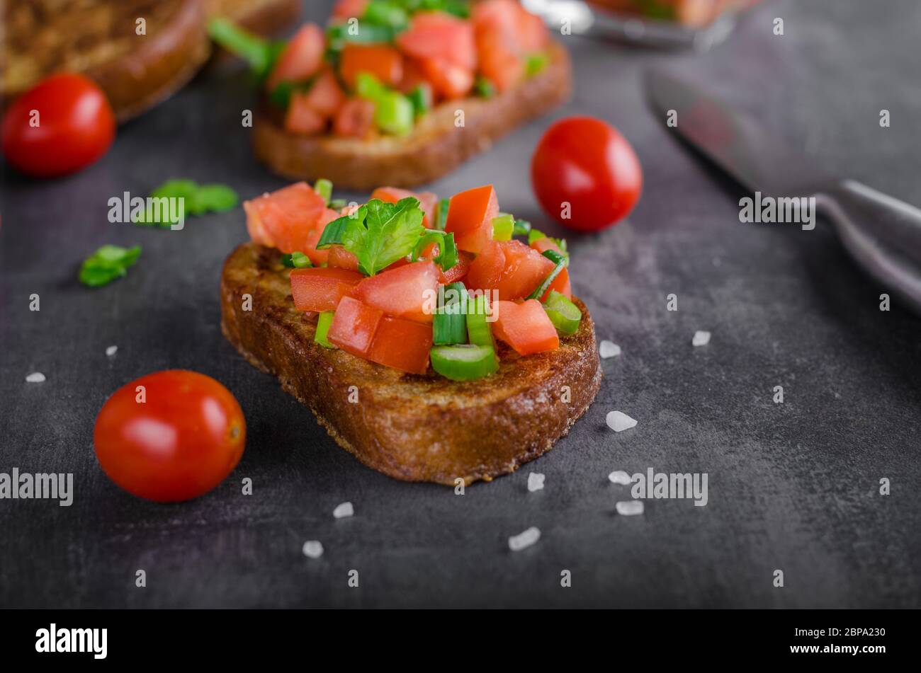 French garlic toast with vegetable salad, food photography, delish bio ...