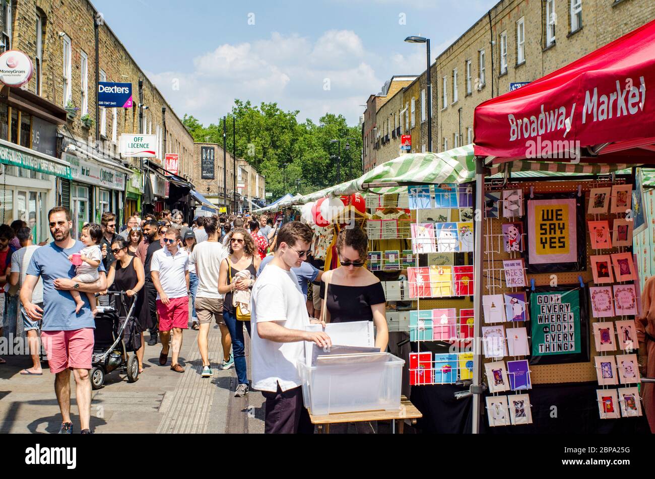 Street food brick lane weekend market hi-res stock photography and ...