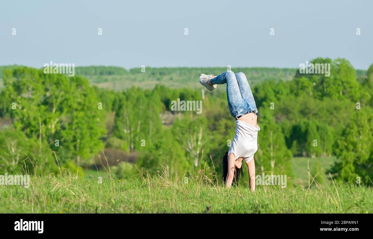 Slender human body hi-res stock photography and images - Alamy