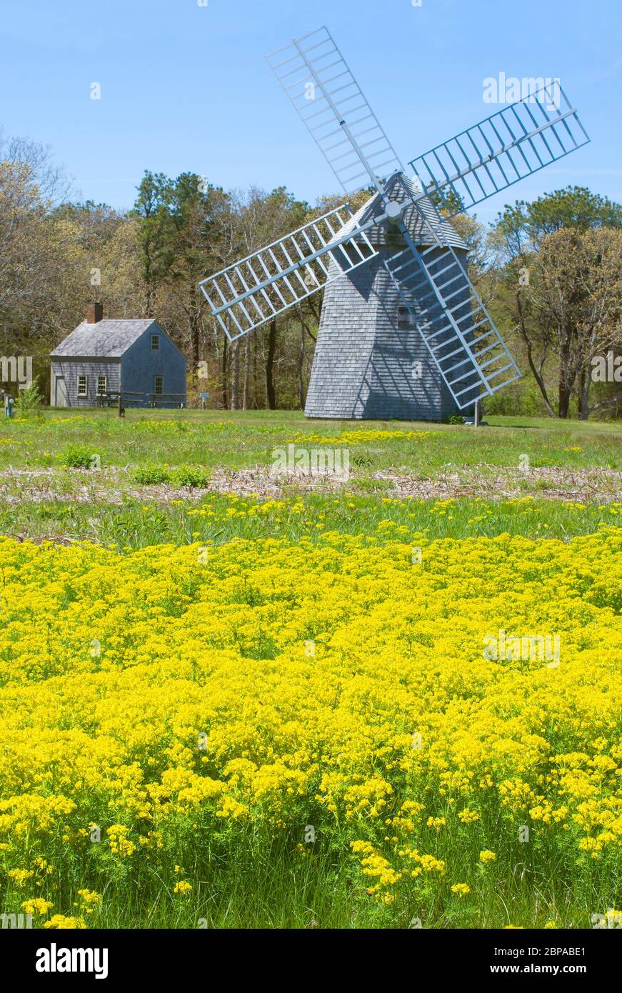 American farm windmill hi-res stock photography and images - Alamy