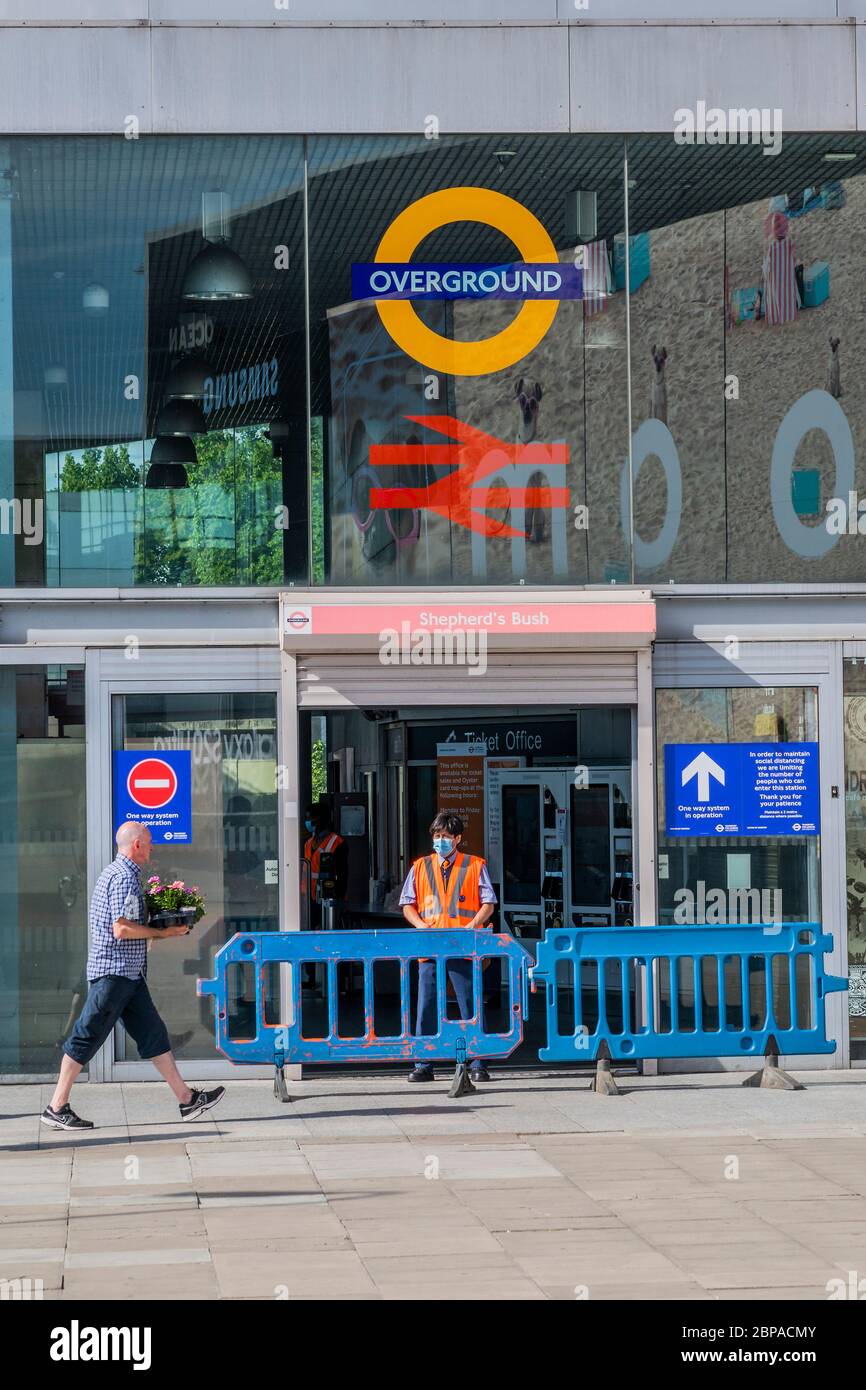 Shepherds bush station hi-res stock photography and images - Alamy