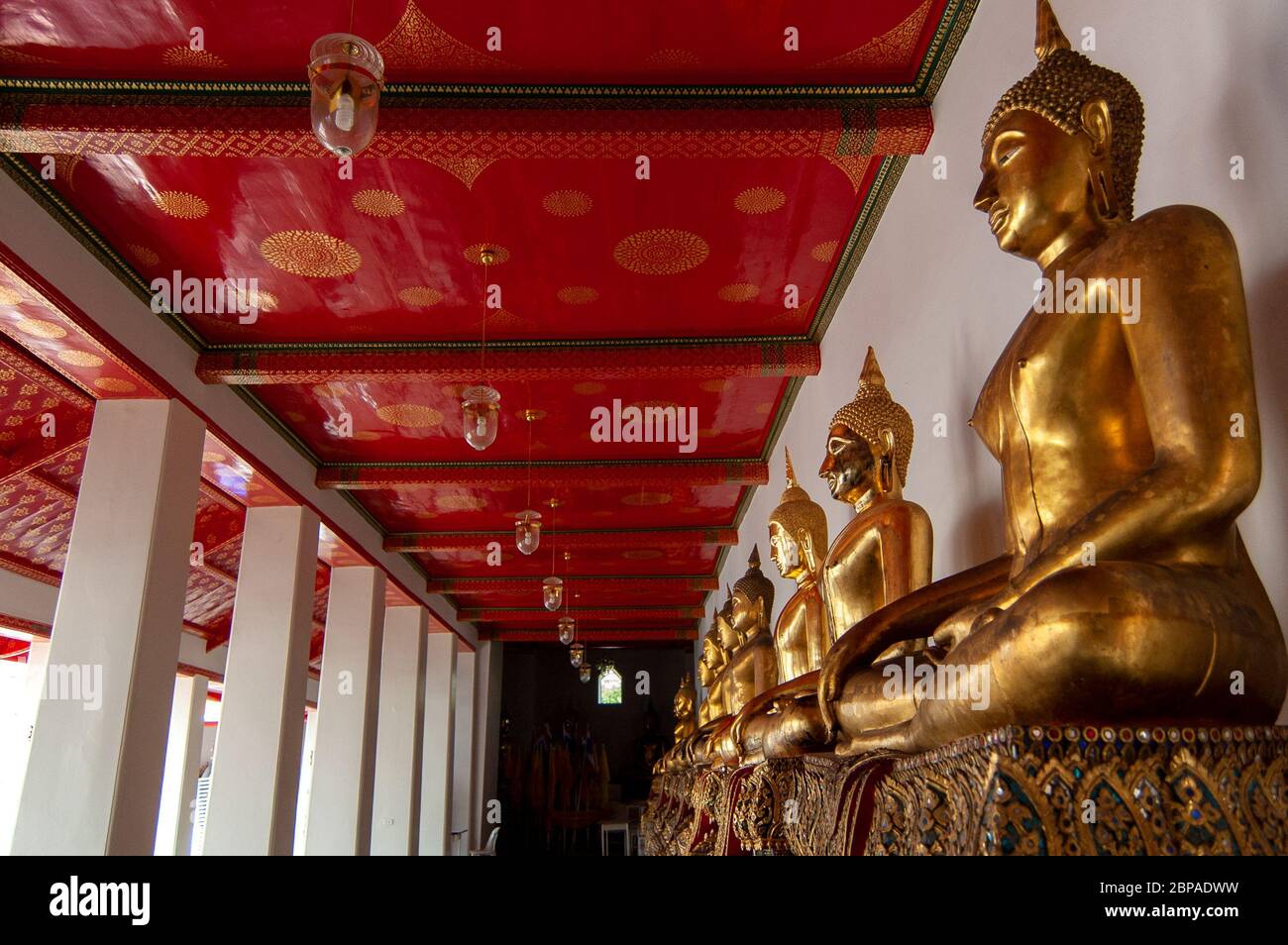 Recling position hi-res stock photography and images - Alamy